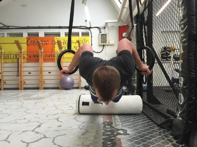 Pelican Push-Ups - Calisthenics Exercise [Technique Tutorial]